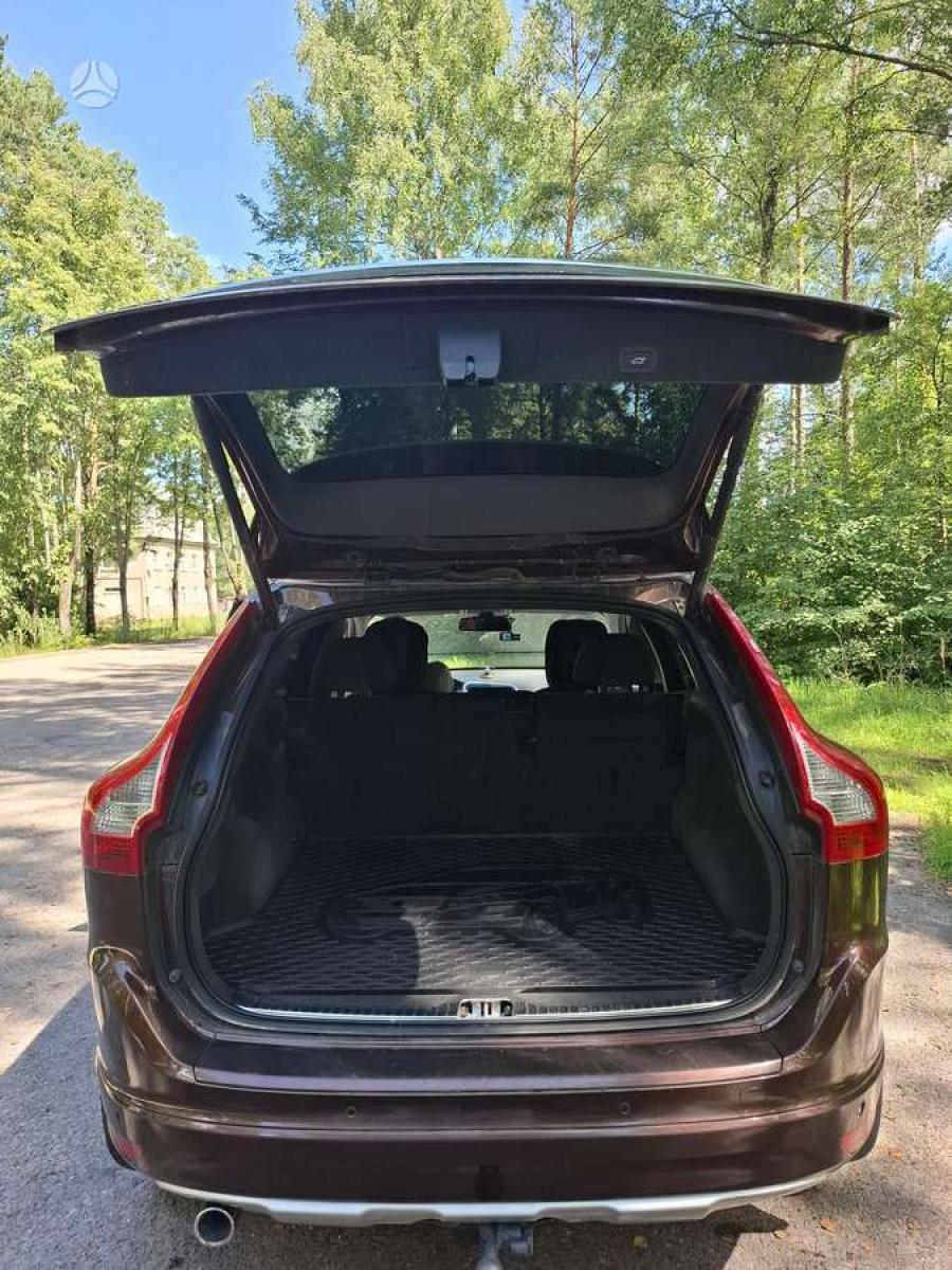 Brūns Volvo XC60 2014 Viļņa, ar dzinēja tilpumu 1.98 L un nobraukumu 295 tūkst. km par 12500 €, foto 6 vietnē AUTOMOTO.COM.LV