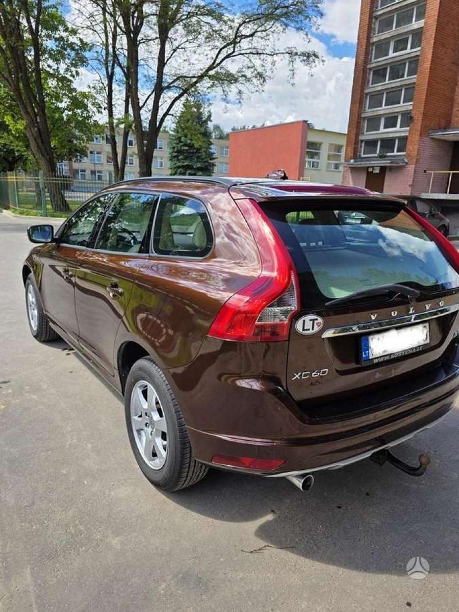 Brūns Volvo XC60 2014 Viļņa, ar dzinēja tilpumu 1.98 L un nobraukumu 190 tūkst. km par 10500 €, foto 5 vietnē AUTOMOTO.COM.LV