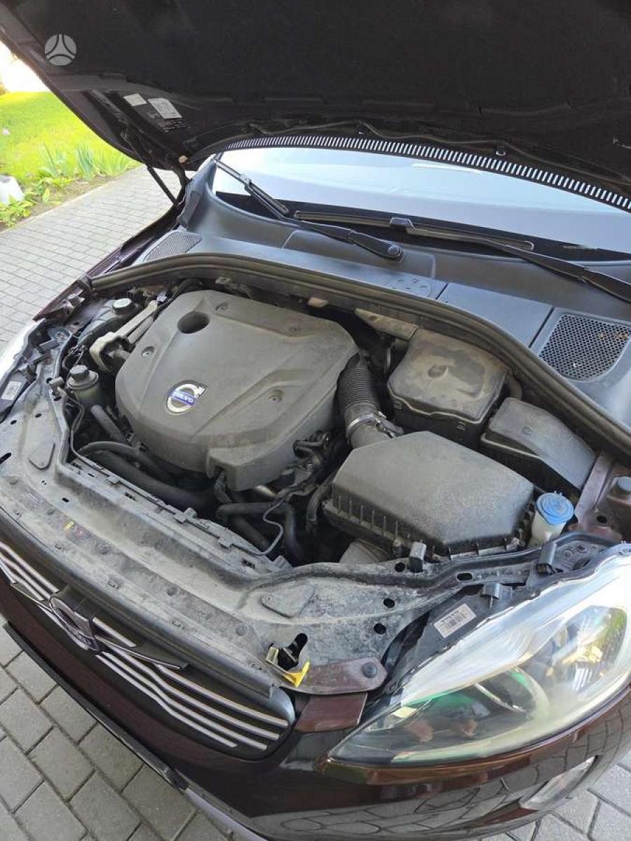 Brūns Volvo XC60 2014 Klaipėda, ar dzinēja tilpumu 1.97 L un nobraukumu 185 tūkst. km par 11400 €, foto 13 vietnē AUTOMOTO.COM.LV