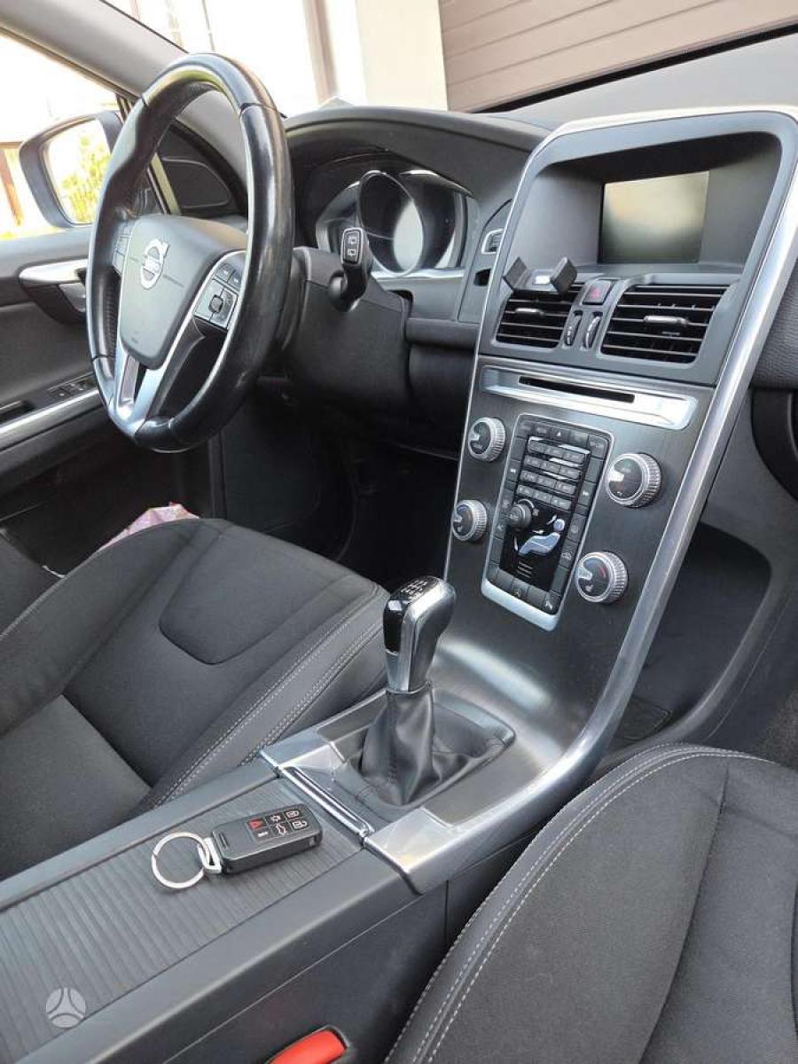 Brūns Volvo XC60 2014 Klaipėda, ar dzinēja tilpumu 1.97 L un nobraukumu 185 tūkst. km par 11400 €, foto 15 vietnē AUTOMOTO.COM.LV