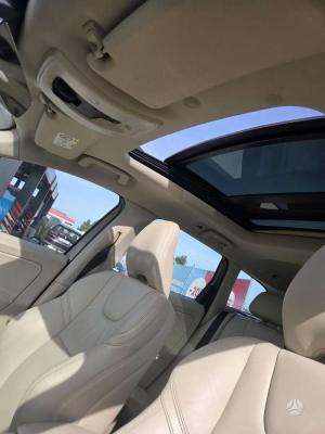 Brown Volvo XC60 2014 in Taurage, with an engine capacity of 2.00 L and mileage of 280 thousand km for 5950 €, photo 9 on AUTOMOTO.COM.LV