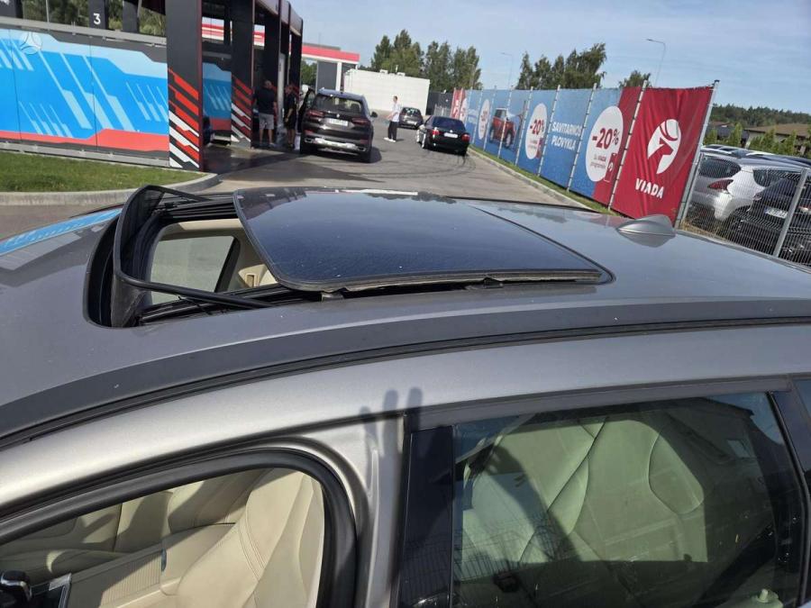 Brown Volvo XC60 2014 in Taurage, with an engine capacity of 2.00 L and mileage of 280 thousand km for 5950 €, photo 12 on AUTOMOTO.COM.LV