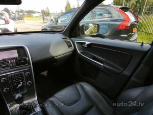 Brown Volvo XC60 2014 in Tartu, with an engine capacity of 2.00 L and mileage of 243 thousand km for 11790 €, photo 10 on AUTOMOTO.COM.LV