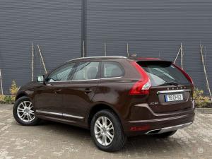 Brūns Volvo XC60 2014 Viļņa, ar dzinēja tilpumu 2.40 L un nobraukumu 300 tūkst. km par 10700 €, foto 4 vietnē AUTOMOTO.COM.LV