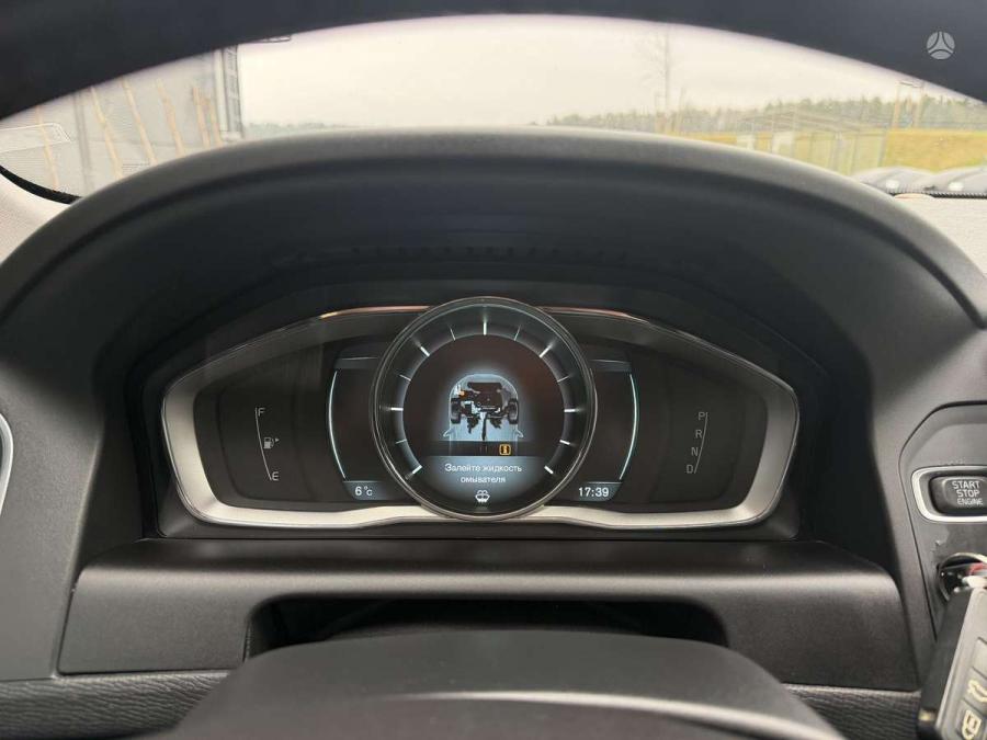 Brūns Volvo XC60 2014 Viļņa, ar dzinēja tilpumu 2.40 L un nobraukumu 300 tūkst. km par 10700 €, foto 18 vietnē AUTOMOTO.COM.LV