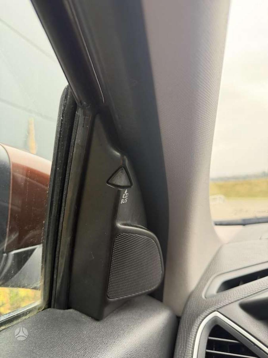 Brūns Volvo XC60 2014 Viļņa, ar dzinēja tilpumu 2.40 L un nobraukumu 300 tūkst. km par 10700 €, foto 19 vietnē AUTOMOTO.COM.LV
