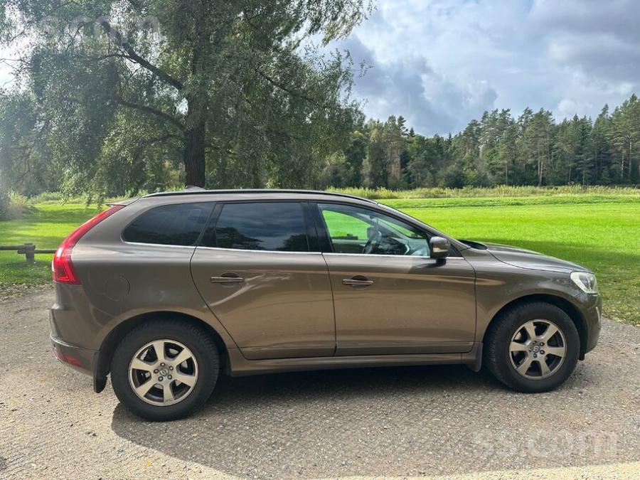Brūns Volvo XC60 2014 Valmiera, ar dzinēja tilpumu 2.40 L un nobraukumu 210 tūkst. km par 9700 €, foto 11 vietnē AUTOMOTO.COM.LV