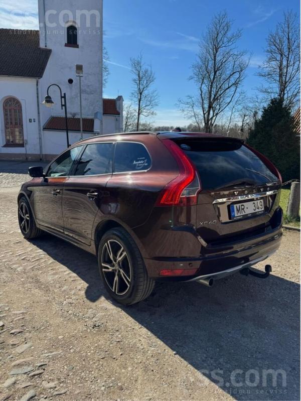 Brown Volvo XC60 2015 in Talsi, with an engine capacity of 2.00 L and mileage of 246 thousand km for 11900 €, photo 4 on AUTOMOTO.COM.LV