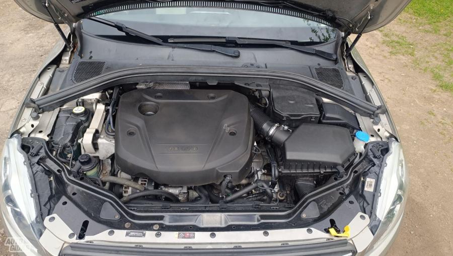 Brown Volvo XC60 2015 in Alytus, with an engine capacity of 2.00 L and mileage of 303 thousand km for 10499 €, photo 11 on AUTOMOTO.COM.LV
