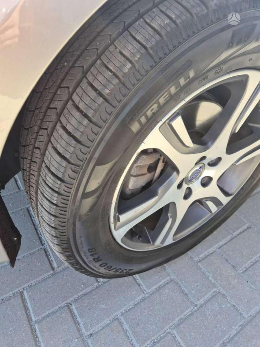Brūns Volvo XC60 2015 Kauņa, ar dzinēja tilpumu 2.95 L un nobraukumu 218 tūkst. km par 10350 €, foto 18 vietnē AUTOMOTO.COM.LV