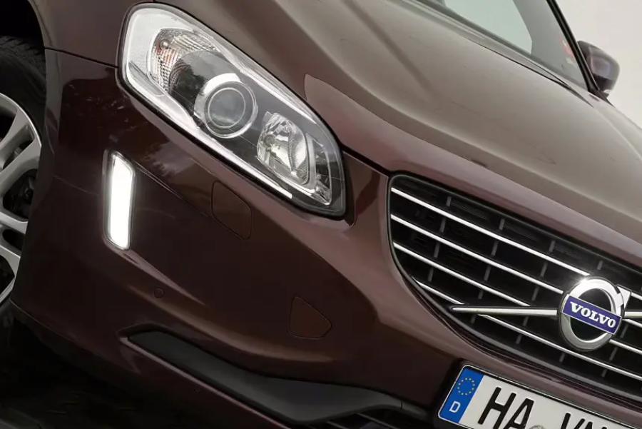 Brūns Volvo XC60 2015 Rīga, ar dzinēja tilpumu 2.00 L un nobraukumu 227 tūkst. km par 9900 €, foto 1 vietnē AUTOMOTO.COM.LV