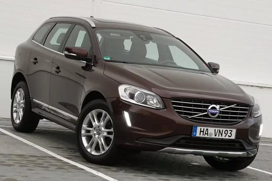 Brūns Volvo XC60 2015 Rīga, ar dzinēja tilpumu 2.00 L un nobraukumu 227 tūkst. km par 9900 €, foto 3 vietnē AUTOMOTO.COM.LV