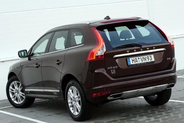 Brūns Volvo XC60 2015 Rīga, ar dzinēja tilpumu 2.00 L un nobraukumu 227 tūkst. km par 9900 €, foto 6 vietnē AUTOMOTO.COM.LV
