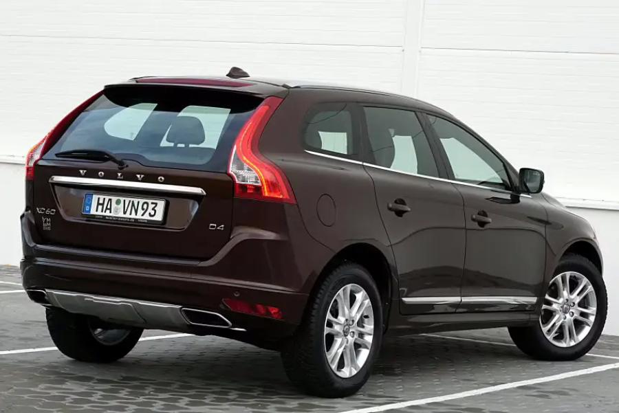 Brūns Volvo XC60 2015 Rīga, ar dzinēja tilpumu 2.00 L un nobraukumu 227 tūkst. km par 9900 €, foto 8 vietnē AUTOMOTO.COM.LV
