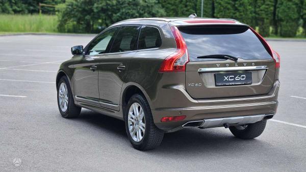 Brūns Volvo XC60 2015 Elektrėnai, ar dzinēja tilpumu 2.40 L un nobraukumu 232 tūkst. km par 15300 €, foto 4 vietnē AUTOMOTO.COM.LV