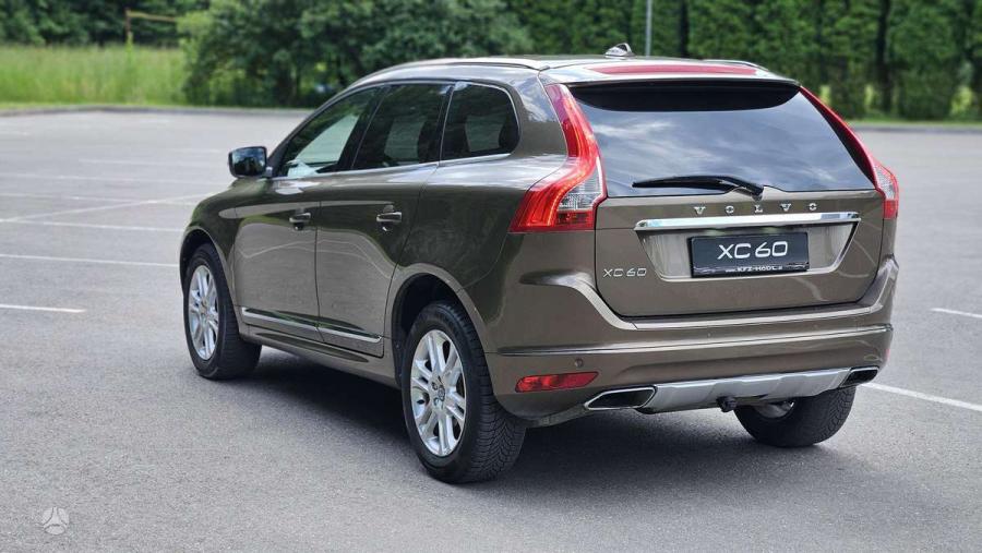 Brūns Volvo XC60 2015 Elektrėnai, ar dzinēja tilpumu 2.40 L un nobraukumu 232 tūkst. km par 15300 €, foto 5 vietnē AUTOMOTO.COM.LV