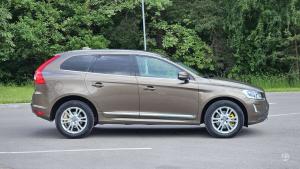 Brūns Volvo XC60 2015 Elektrėnai, ar dzinēja tilpumu 2.40 L un nobraukumu 232 tūkst. km par 15300 €, foto 10 vietnē AUTOMOTO.COM.LV