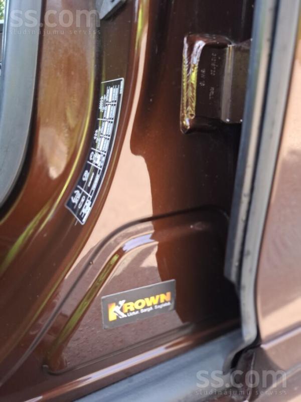 Brown Volvo XC60 2015 in Talsi, with an engine capacity of 2.00 L and mileage of 257 thousand km for 9000 €, photo 6 on AUTOMOTO.COM.LV