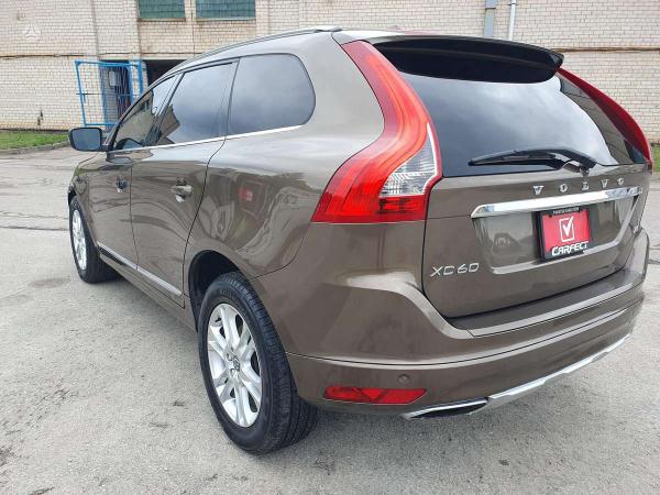 Brown Volvo XC60 2015 in Siauliai, with an engine capacity of 1.97 L and mileage of 245 thousand km for 6555 €, photo 8 on AUTOMOTO.COM.LV