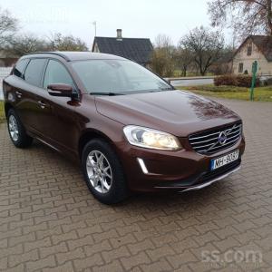 Brown Volvo XC60 2015 in Riga, with an engine capacity of 2.00 L and mileage of 371 thousand km for 9990 €, photo 3 on AUTOMOTO.COM.LV
