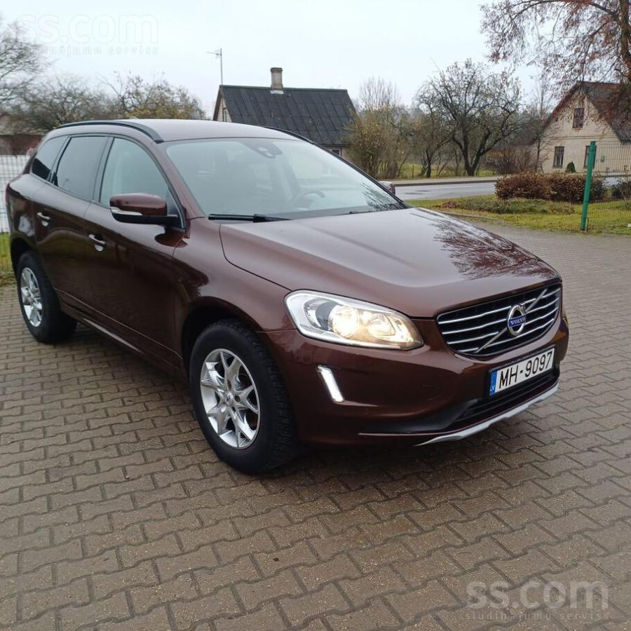 Brown Volvo XC60 2015 in Riga, with an engine capacity of 2.00 L and mileage of 371 thousand km for 9990 €, photo 3 on AUTOMOTO.COM.LV