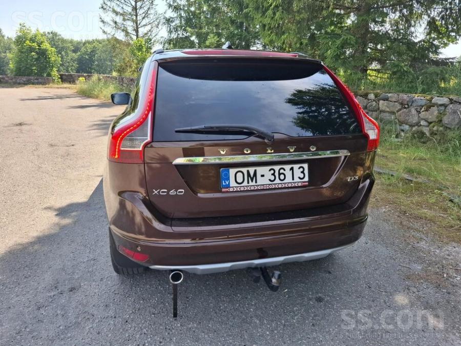 Brown Volvo XC60 2015 in Talsi, with an engine capacity of 2.00 L and mileage of 258 thousand km for 9000 €, photo 3 on AUTOMOTO.COM.LV