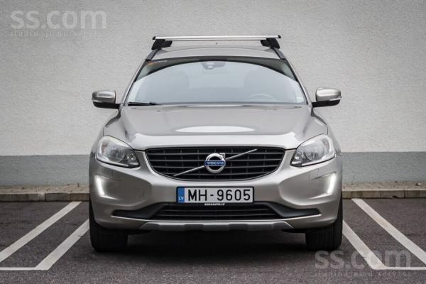 Brown Volvo XC60 2015 in Riga, with an engine capacity of 2.40 L and mileage of 288 thousand km for 10350 €, photo 3 on AUTOMOTO.COM.LV