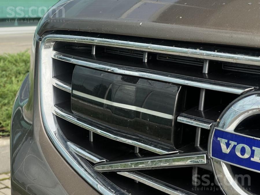 Brown Volvo XC60 2015 in Rezekne, with an engine capacity of 2.40 L and mileage of 168 thousand km for 15990 €, photo 12 on AUTOMOTO.COM.LV