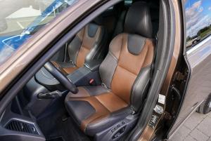 Brūns Volvo XC60 2015 Kauņa, ar dzinēja tilpumu 2.40 L un nobraukumu 270 tūkst. km par 12950 €, foto 24 vietnē AUTOMOTO.COM.LV
