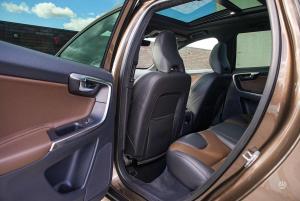 Brūns Volvo XC60 2015 Kauņa, ar dzinēja tilpumu 2.40 L un nobraukumu 270 tūkst. km par 12950 €, foto 28 vietnē AUTOMOTO.COM.LV
