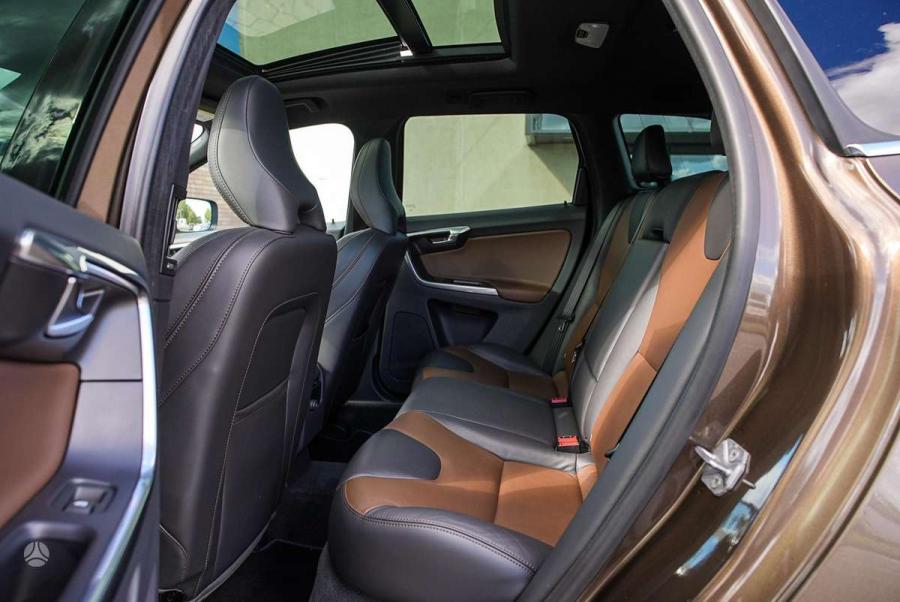 Brūns Volvo XC60 2015 Kauņa, ar dzinēja tilpumu 2.40 L un nobraukumu 270 tūkst. km par 12950 €, foto 29 vietnē AUTOMOTO.COM.LV
