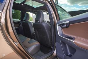 Brūns Volvo XC60 2015 Kauņa, ar dzinēja tilpumu 2.40 L un nobraukumu 270 tūkst. km par 12950 €, foto 30 vietnē AUTOMOTO.COM.LV