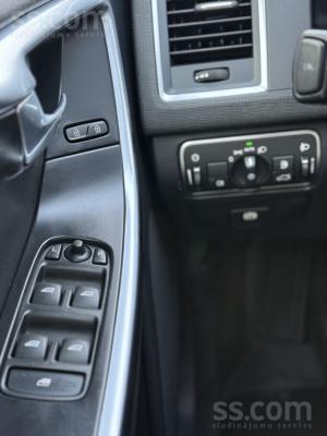 Brown Volvo XC60 2015 in Riga, with an engine capacity of 2.00 L and mileage of 0 thousand km for 9150 €, photo 12 on AUTOMOTO.COM.LV