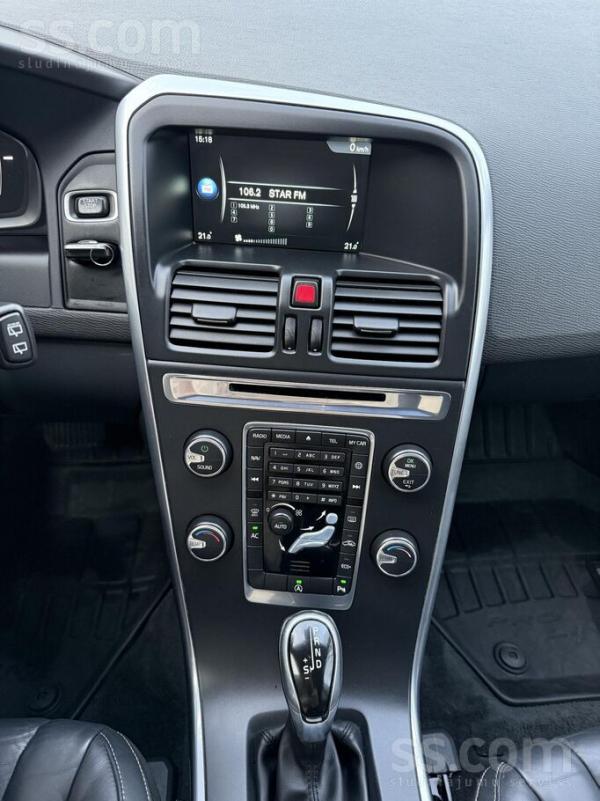 Volvo XC60 2015 Rīga vietnē Brūns Volvo XC60 2015 Rīga, ar dzinēja tilpumu 2.00 L un nobraukumu 0 tūkst. km par 9150 €, foto 6 vietnē AUTOMOTO.COM.LV