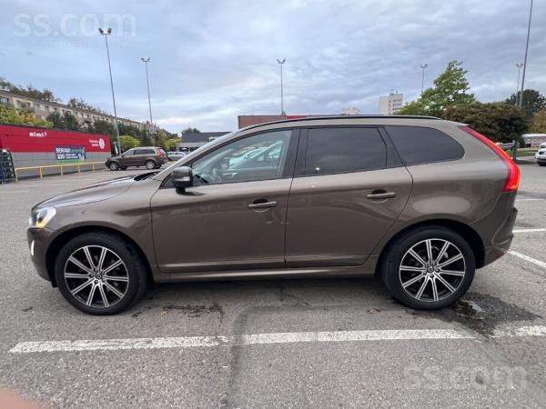 Volvo XC60 2015 in Jelgava on AUTOMOTO.COM.LV Brown Volvo XC60 2015 in Jelgava, with an engine capacity of 2.00 L and mileage of 327 thousand km for 9990 €, photo 6 on AUTOMOTO.COM.LV