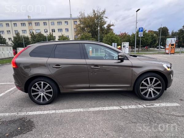 Volvo XC60 2015 in Jelgava on AUTOMOTO.COM.LV Brown Volvo XC60 2015 in Jelgava, with an engine capacity of 2.00 L and mileage of 327 thousand km for 9990 €, photo 7 on AUTOMOTO.COM.LV