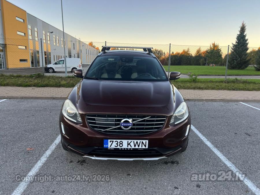 Brūns Volvo XC60 2015 Tartu, ar dzinēja tilpumu 2.40 L un nobraukumu 221 tūkst. km par 14999 €, foto 3 vietnē AUTOMOTO.COM.LV