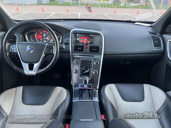 Volvo XC60 2015 Tartu vietnē Brūns Volvo XC60 2015 Tartu, ar dzinēja tilpumu 2.40 L un nobraukumu 221 tūkst. km par 14999 €, foto 11 vietnē AUTOMOTO.COM.LV