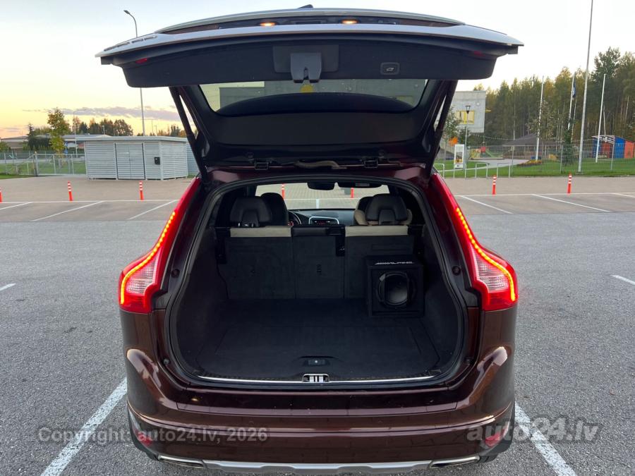 Brūns Volvo XC60 2015 Tartu, ar dzinēja tilpumu 2.40 L un nobraukumu 221 tūkst. km par 14999 €, foto 19 vietnē AUTOMOTO.COM.LV