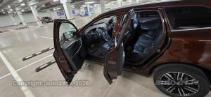 Brown Volvo XC60 2015 in Tallinn, with an engine capacity of 2.40 L and mileage of 174 thousand km for 17500 €, photo 4 on AUTOMOTO.COM.LV