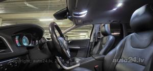 Brown Volvo XC60 2015 in Tallinn, with an engine capacity of 2.40 L and mileage of 174 thousand km for 17500 €, photo 17 on AUTOMOTO.COM.LV