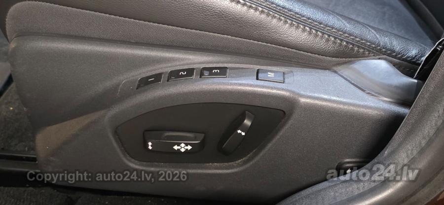 Brown Volvo XC60 2015 in Tallinn, with an engine capacity of 2.40 L and mileage of 174 thousand km for 17500 €, photo 18 on AUTOMOTO.COM.LV