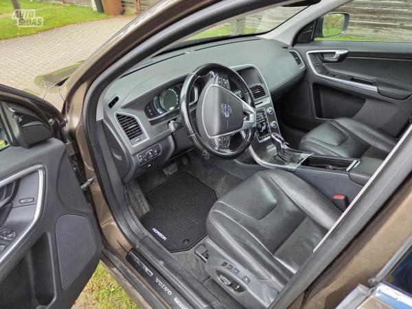 Brūns Volvo XC60 2015 Viļņa, ar dzinēja tilpumu 2.40 L un nobraukumu 290 tūkst. km par 11500 €, foto 11 vietnē AUTOMOTO.COM.LV