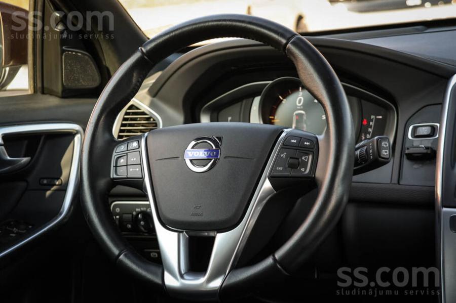Brūns Volvo XC60 2016 Tukums, ar dzinēja tilpumu 2.00 L un nobraukumu 243 tūkst. km par 12990 €, foto 12 vietnē AUTOMOTO.COM.LV