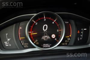 Brūns Volvo XC60 2016 Tukums, ar dzinēja tilpumu 2.00 L un nobraukumu 243 tūkst. km par 12990 €, foto 13 vietnē AUTOMOTO.COM.LV