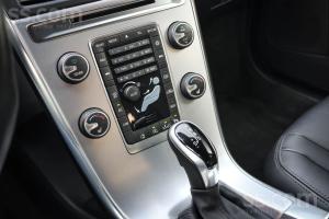 Brūns Volvo XC60 2016 Tukums, ar dzinēja tilpumu 2.00 L un nobraukumu 243 tūkst. km par 12990 €, foto 25 vietnē AUTOMOTO.COM.LV
