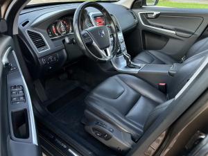 Brūns Volvo XC60 2016 Rīga, ar dzinēja tilpumu 2.40 L un nobraukumu 156 tūkst. km par 14500 €, foto 13 vietnē AUTOMOTO.COM.LV