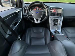Brūns Volvo XC60 2016 Rīga, ar dzinēja tilpumu 2.40 L un nobraukumu 156 tūkst. km par 14500 €, foto 16 vietnē AUTOMOTO.COM.LV