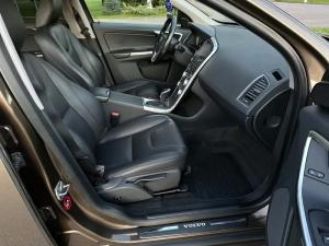Brūns Volvo XC60 2016 Rīga, ar dzinēja tilpumu 2.40 L un nobraukumu 156 tūkst. km par 14500 €, foto 22 vietnē AUTOMOTO.COM.LV