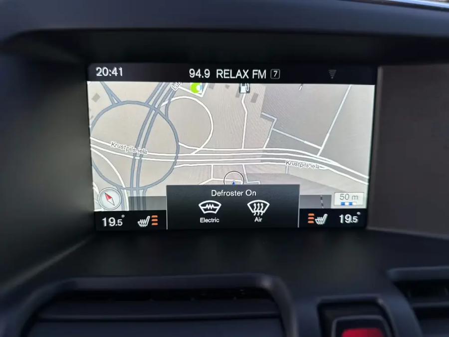 Brūns Volvo XC60 2016 Rīga, ar dzinēja tilpumu 2.40 L un nobraukumu 156 tūkst. km par 14500 €, foto 24 vietnē AUTOMOTO.COM.LV